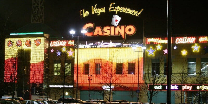 Las Vegas-Style Night Out Outside London: Your Ultimate Guide